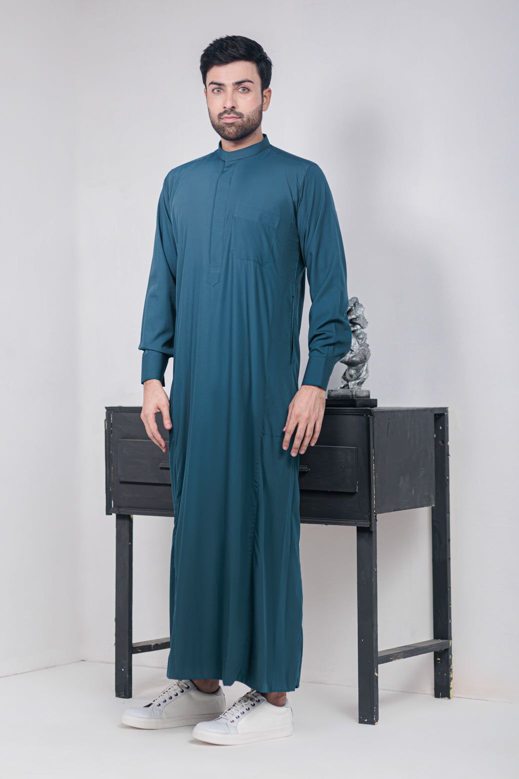 Plain Saudi Thobes